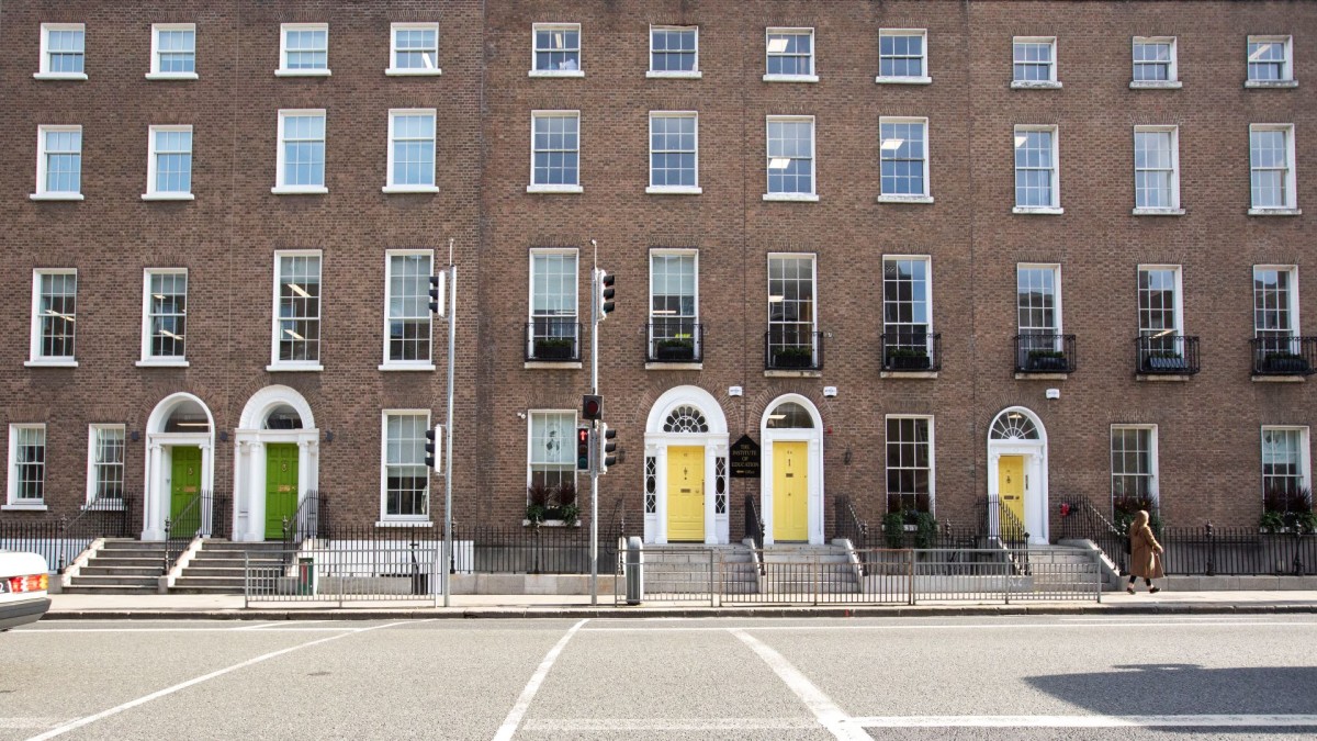 Holmes Institute Dublin - KAYZ International